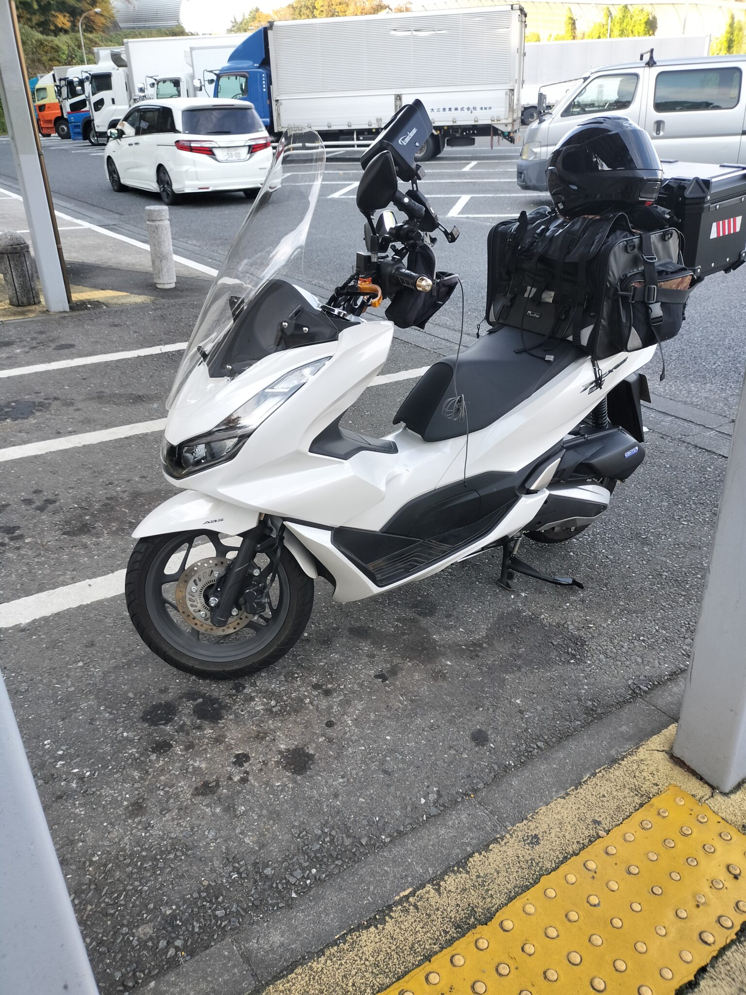 PCX160にぴったり！最適なサイドバッグの選び方と商品を徹底紹介 - ポレポレ日記